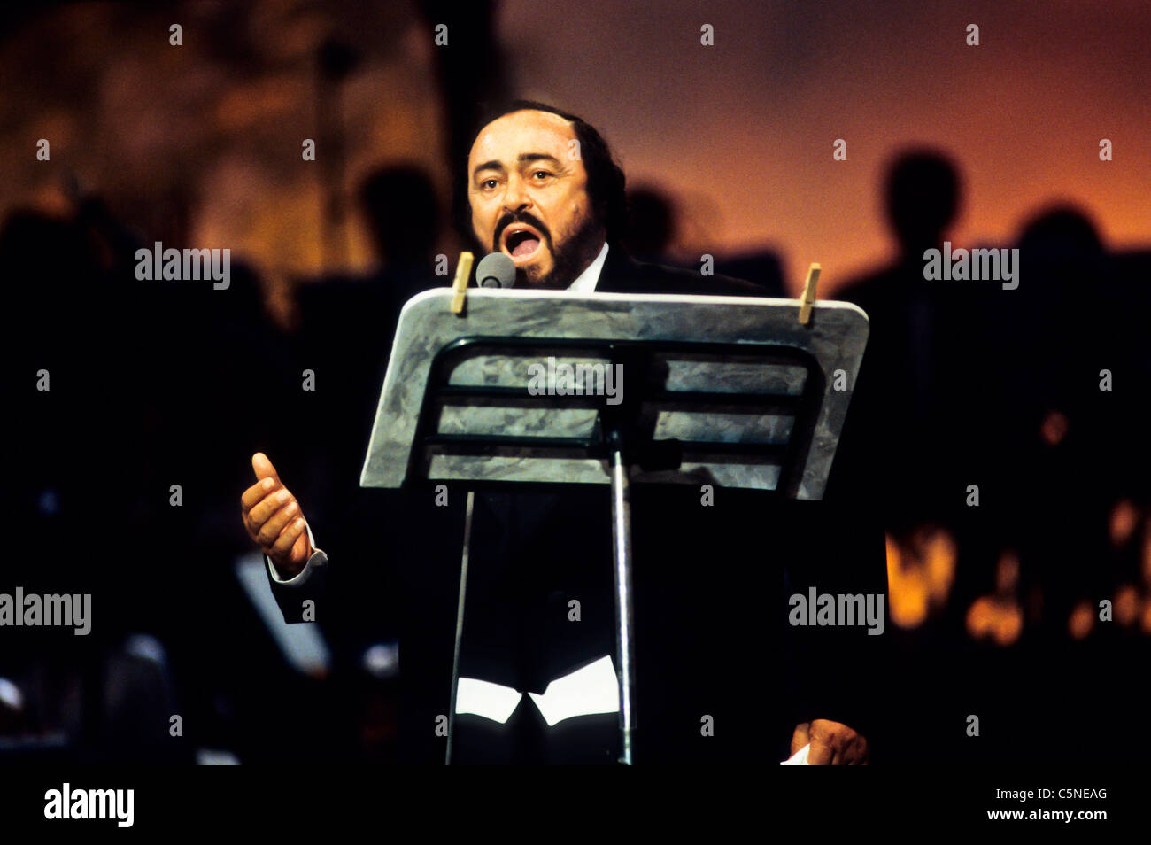 Pavarotti hi-res stock photography and images - Alamy