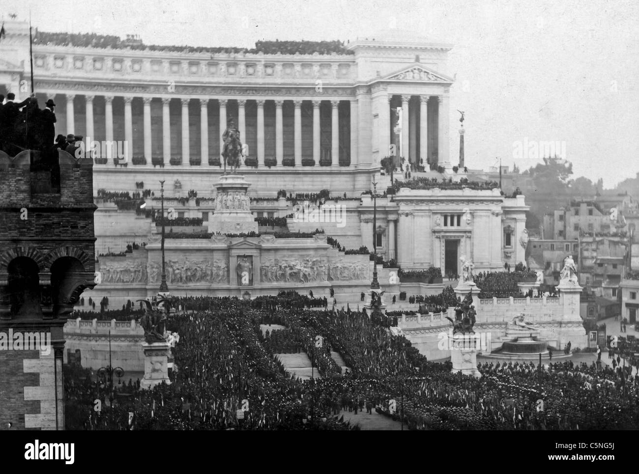 1921 ceremony Black and White Stock Photos & Images - Alamy
