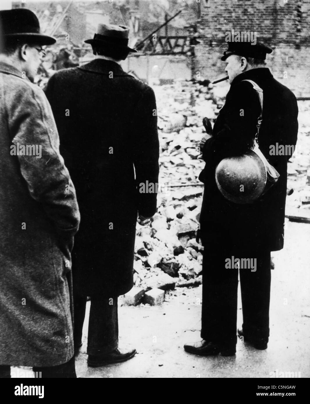 Winston churchill 1942 hi-res stock photography and images - Alamy