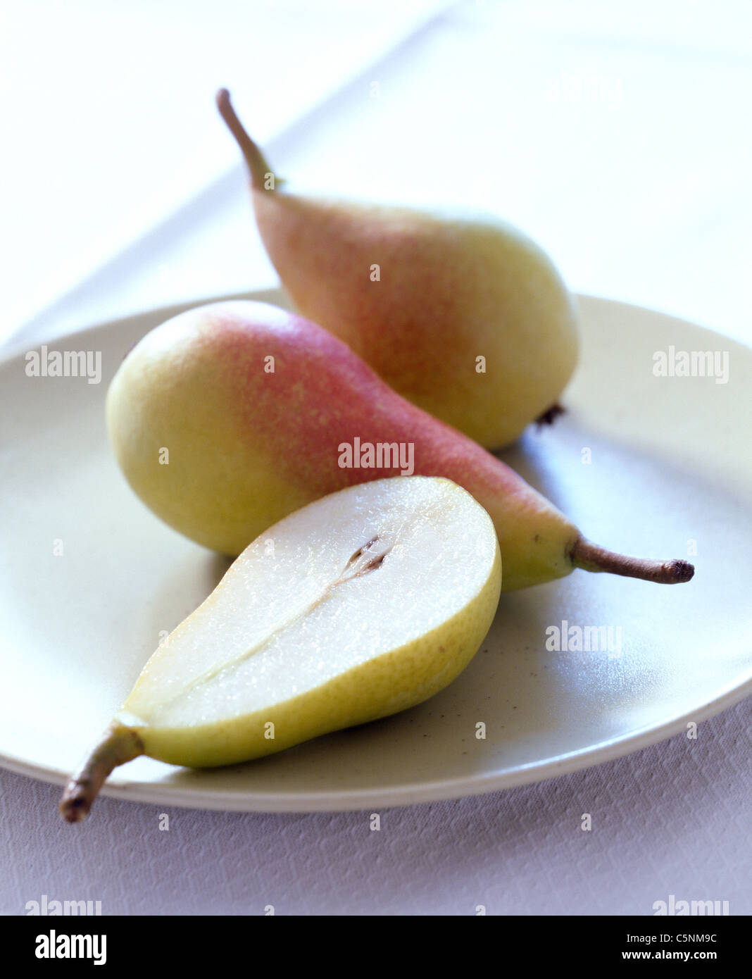 Half of a plate hi-res stock photography and images - Alamy