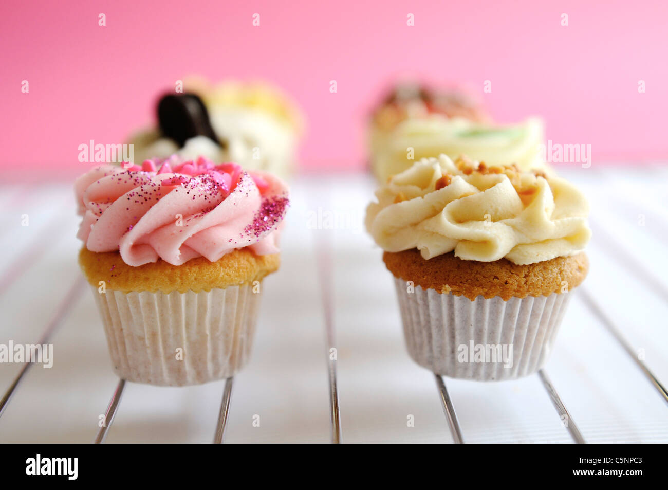 Cupcakes hi-res stock photography and images - Alamy