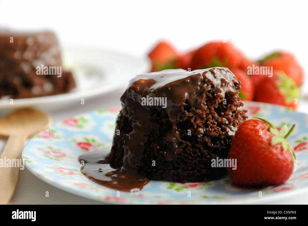 Sponge pudding hi-res stock photography and images - Alamy
