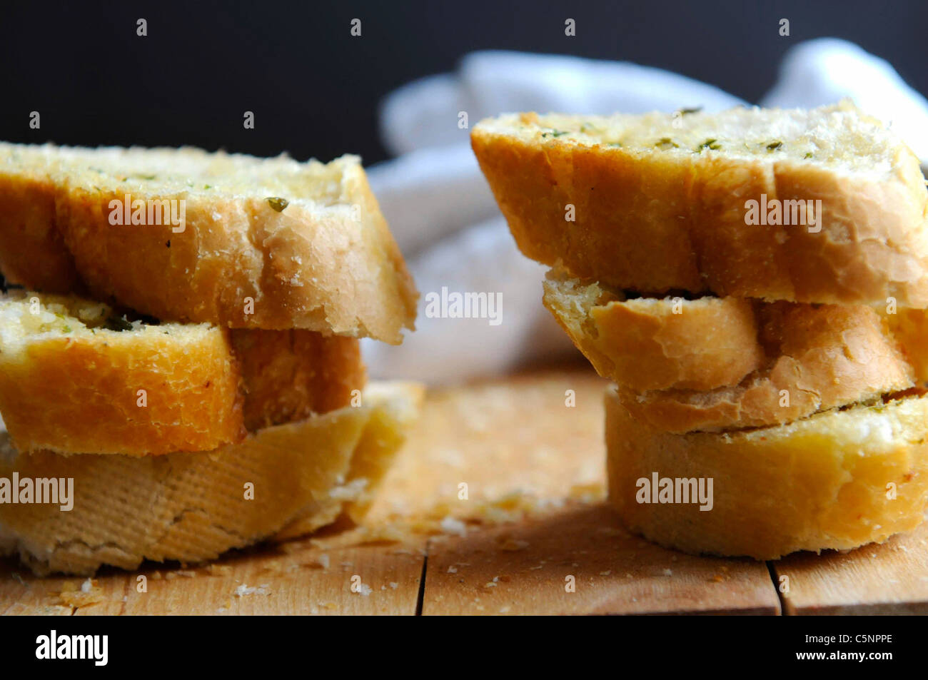 Garlic bread hi-res stock photography and images - Alamy