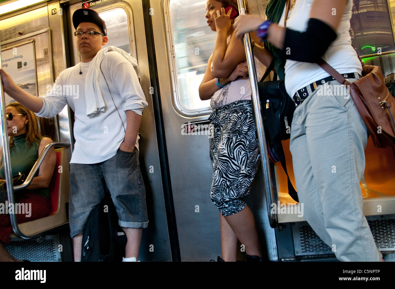 Number 7 Subway Train, Metro, Queens bound, High School students, New ...