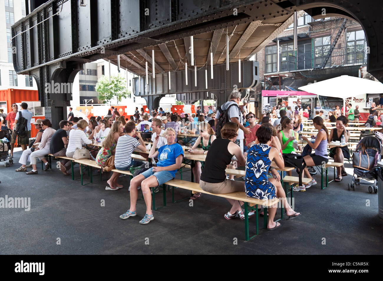 Food truck new york hi-res stock photography and images - Alamy