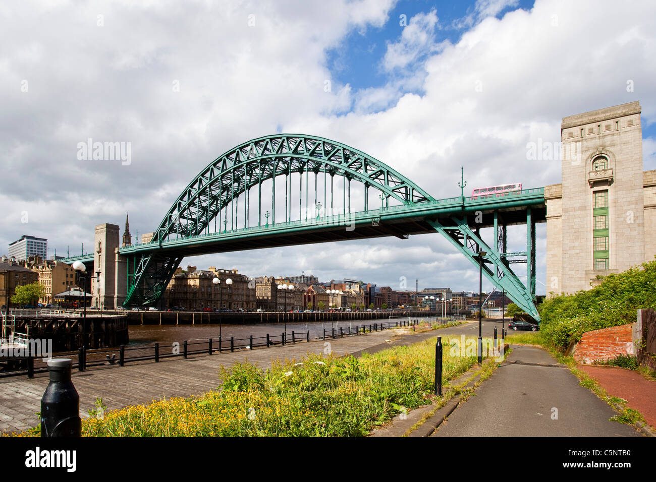 Steel tyne bridge hi-res stock photography and images - Alamy