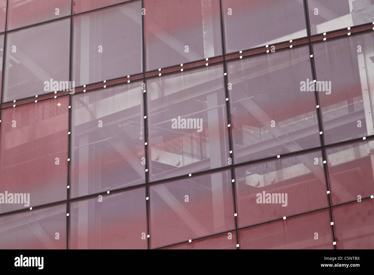 Modern metal hi-res stock photography and images - Alamy