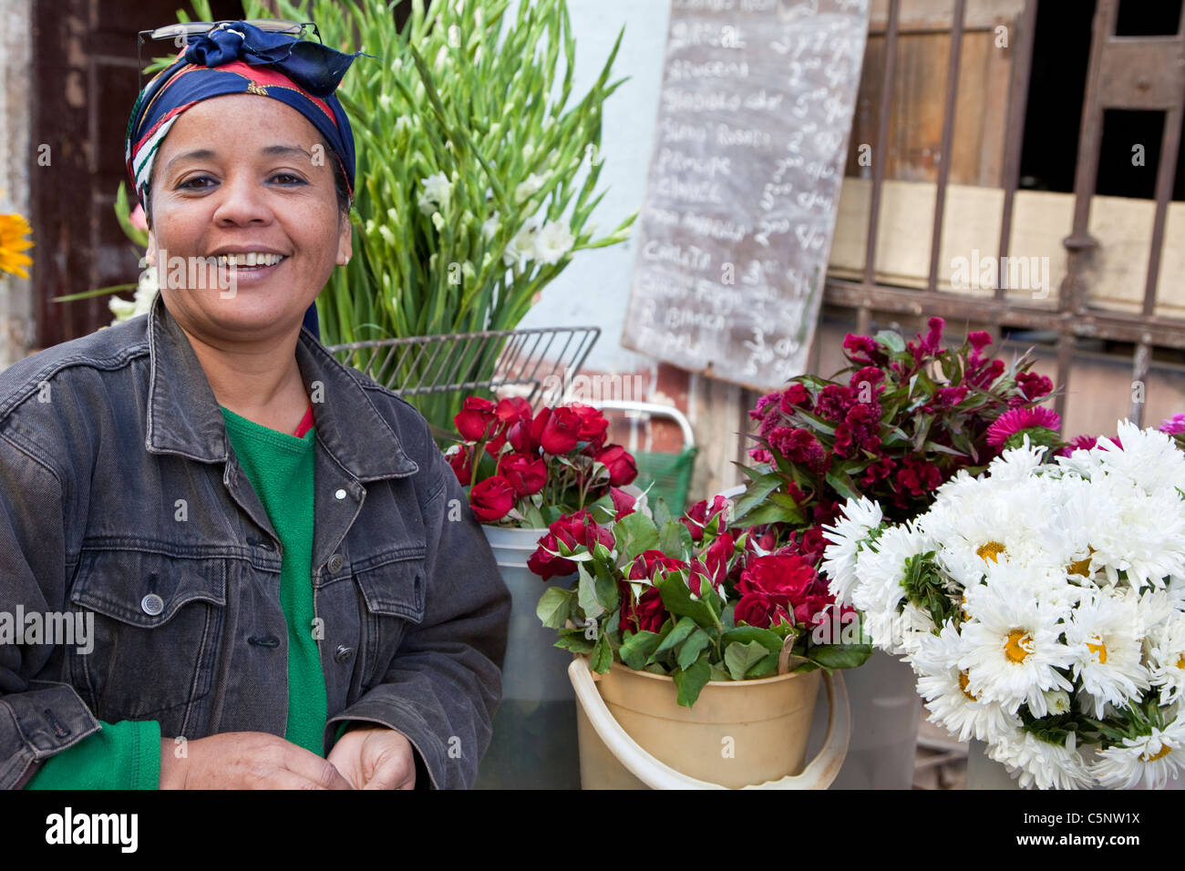 Cuban flowers hi-res stock photography and images - Alamy