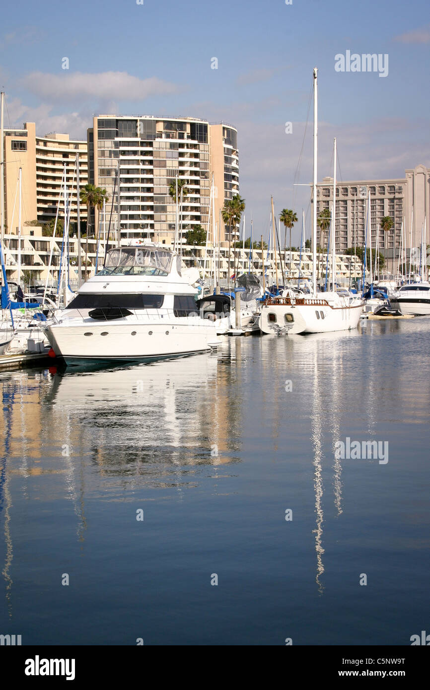 Rey harbor hi-res stock photography and images - Alamy