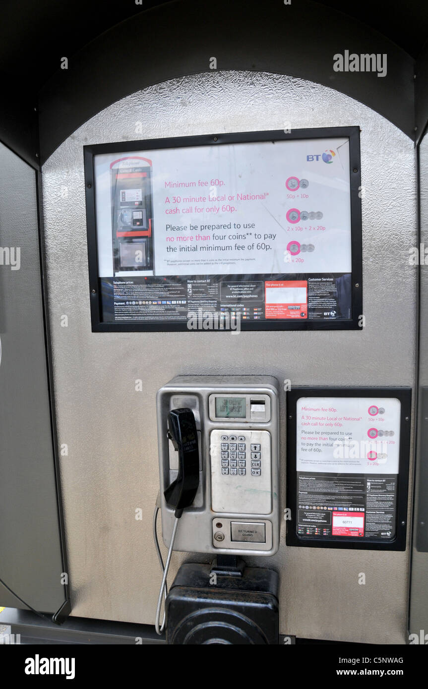 Public payphone hi-res stock photography and images - Alamy