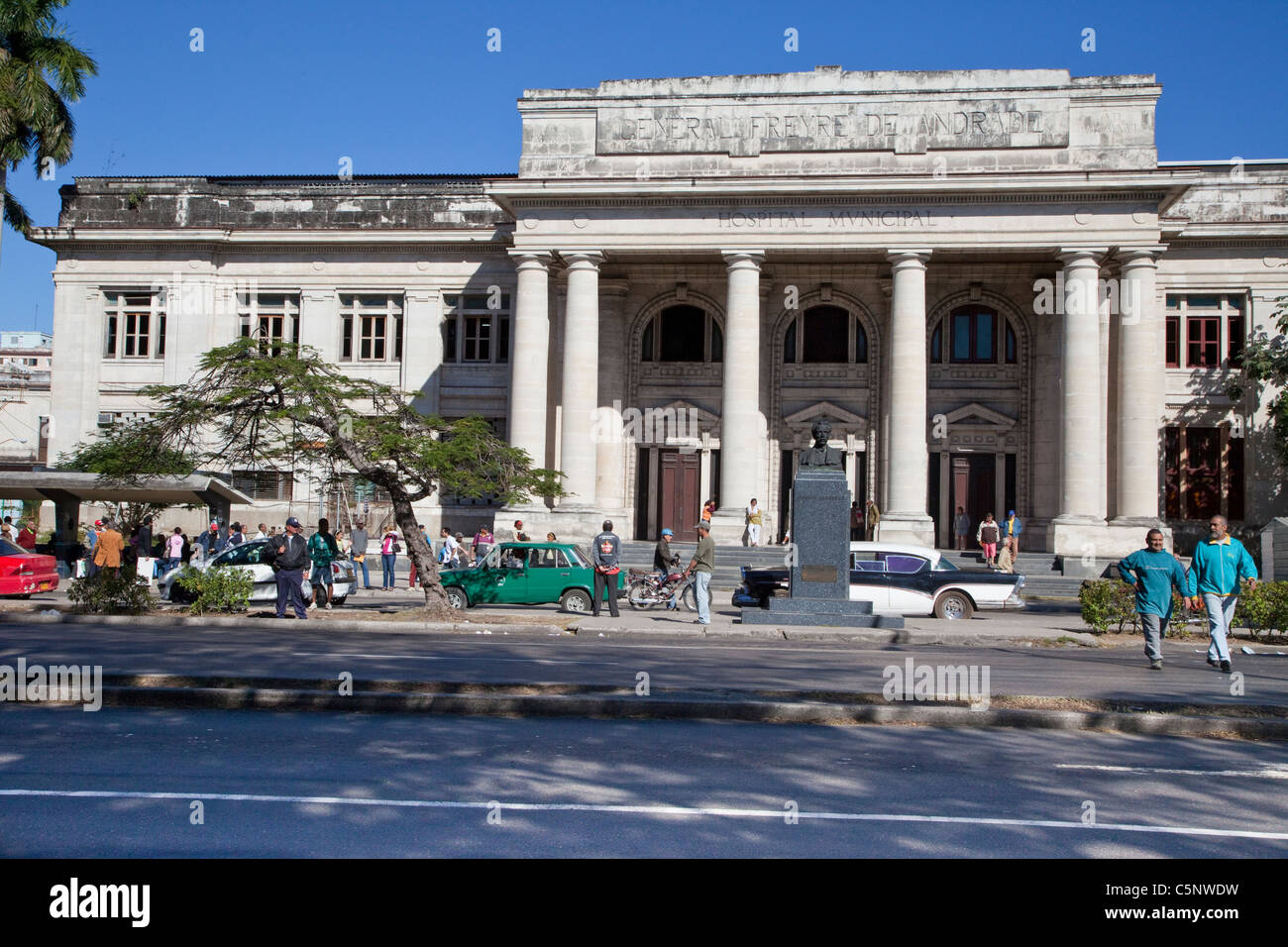 Hospital havana cuba hi-res stock photography and images - Alamy
