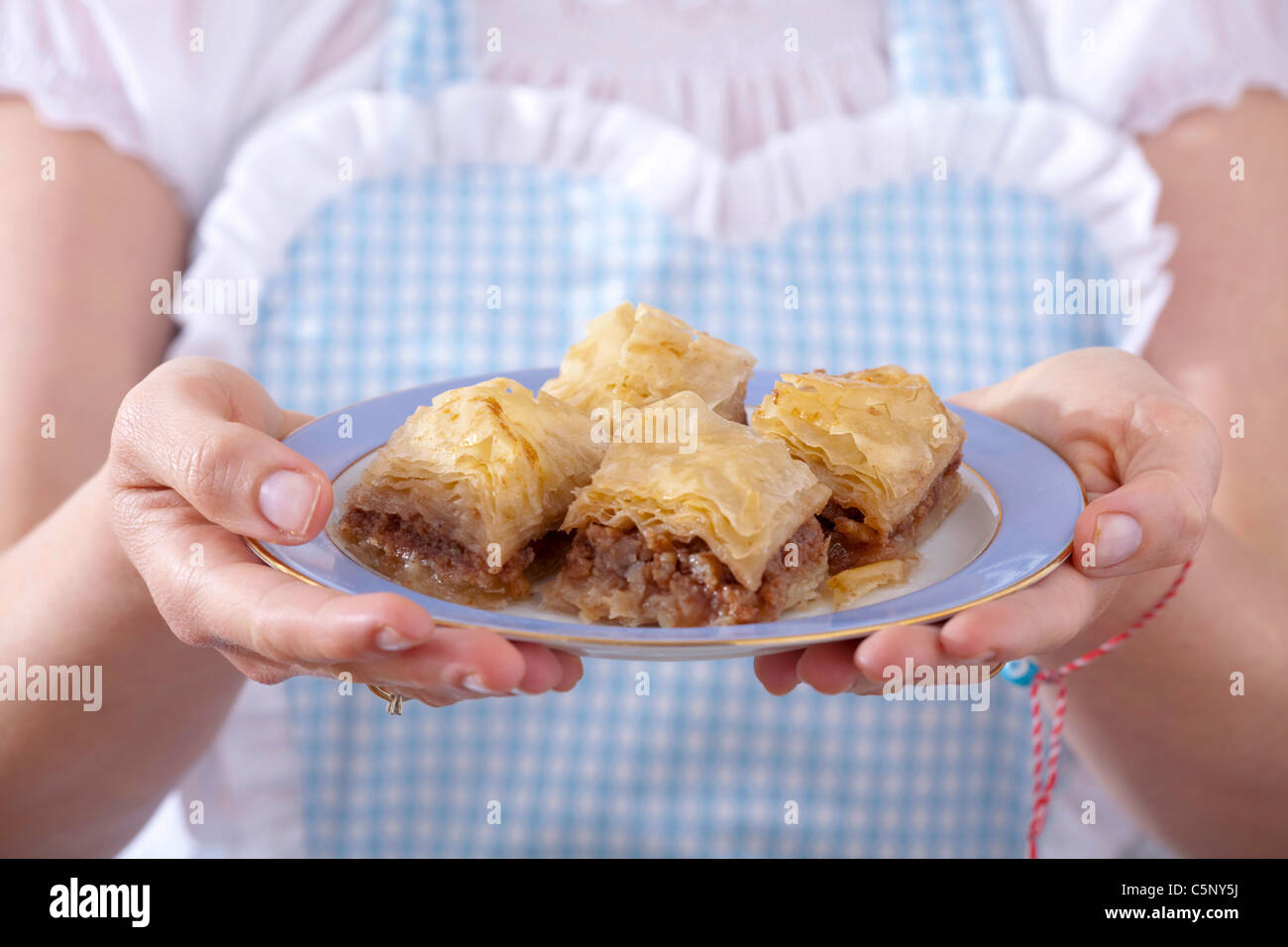 Greek woman cooking hi-res stock photography and images - Alamy