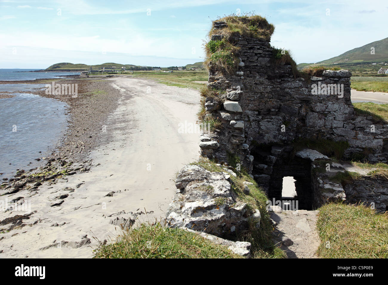 McCarthys Castle, Ballinskelligs Beach, Co. Kerry, Ireland Stock Photo ...