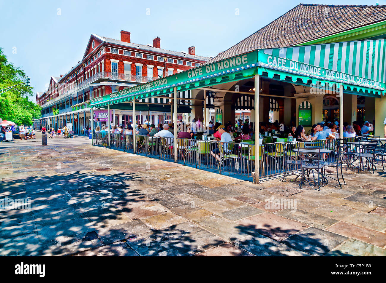 Famous cafe du monde in hi-res stock photography and images - Alamy