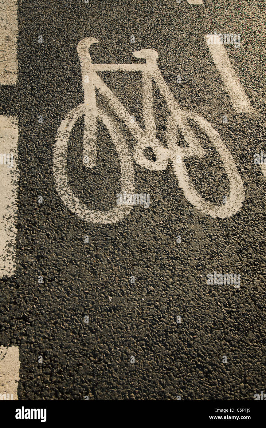 Transit path hi-res stock photography and images - Alamy