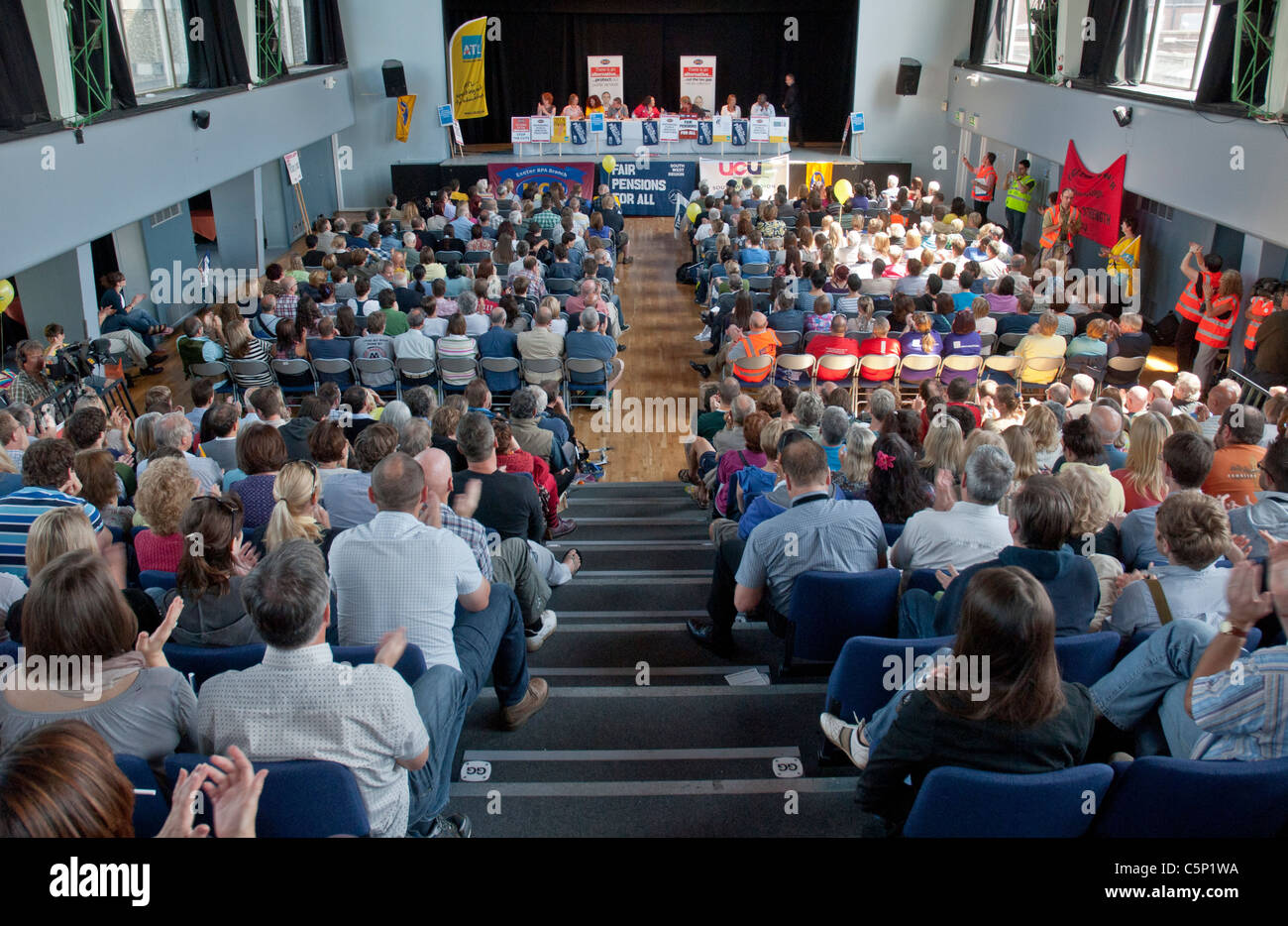 The audience listens to the speakers at the strikers rally at Exeter ...