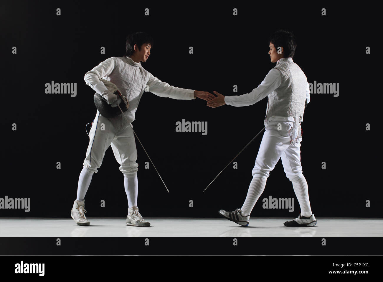 Japanese fencing battle hi-res stock photography and images - Alamy