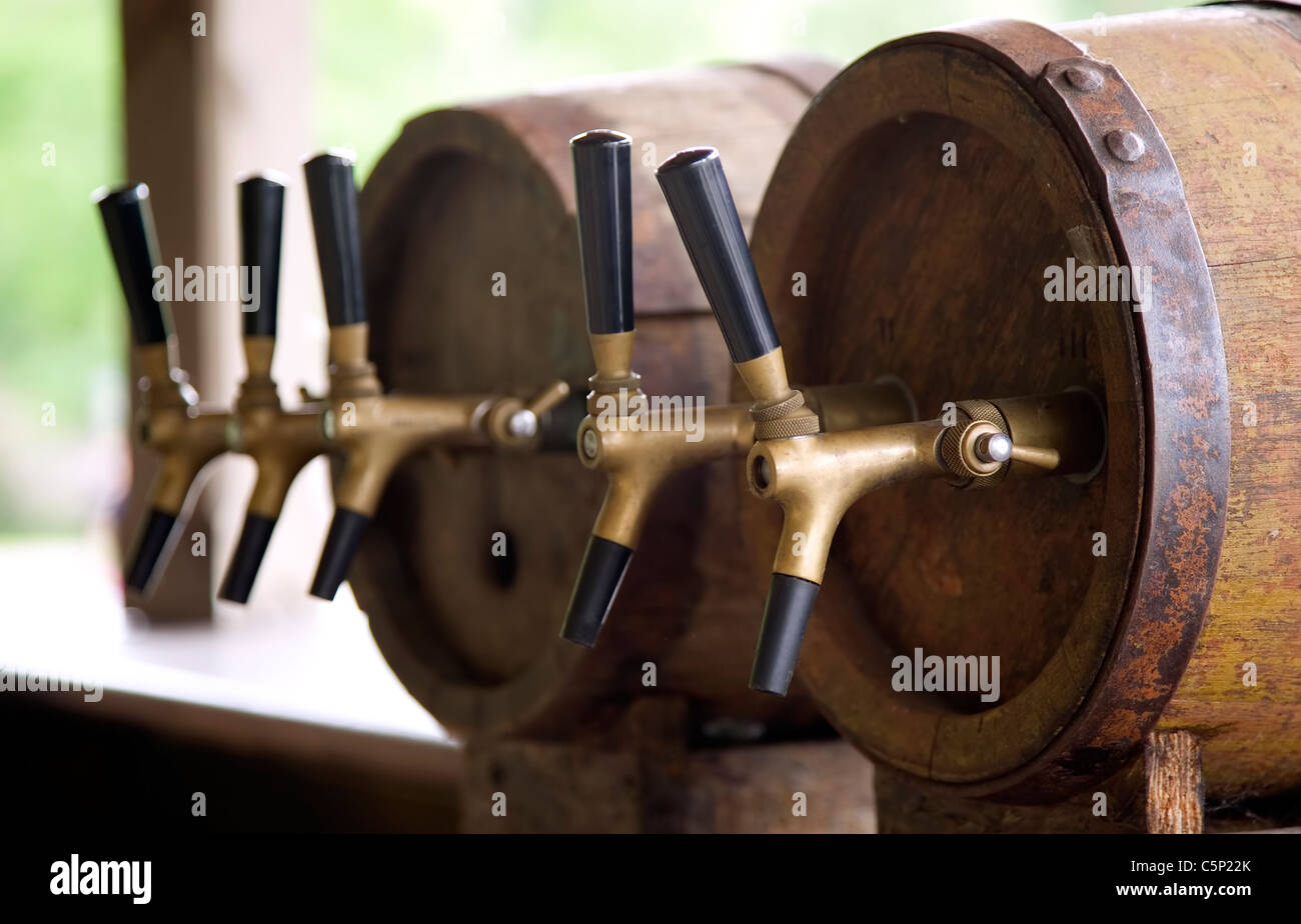 Beer barrel hi-res stock photography and images - Alamy
