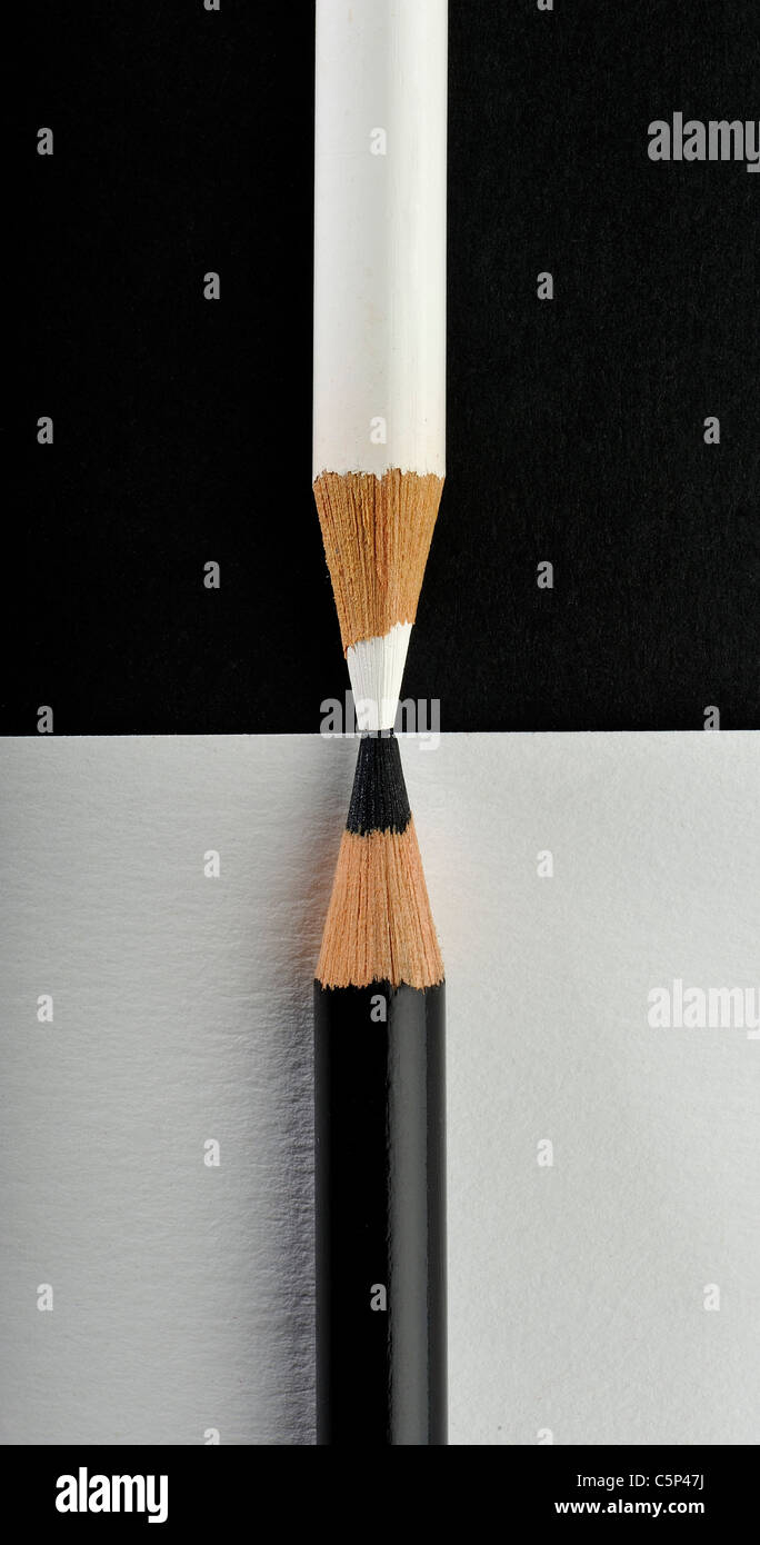 Color contrast black and white hi-res stock photography and images - Alamy