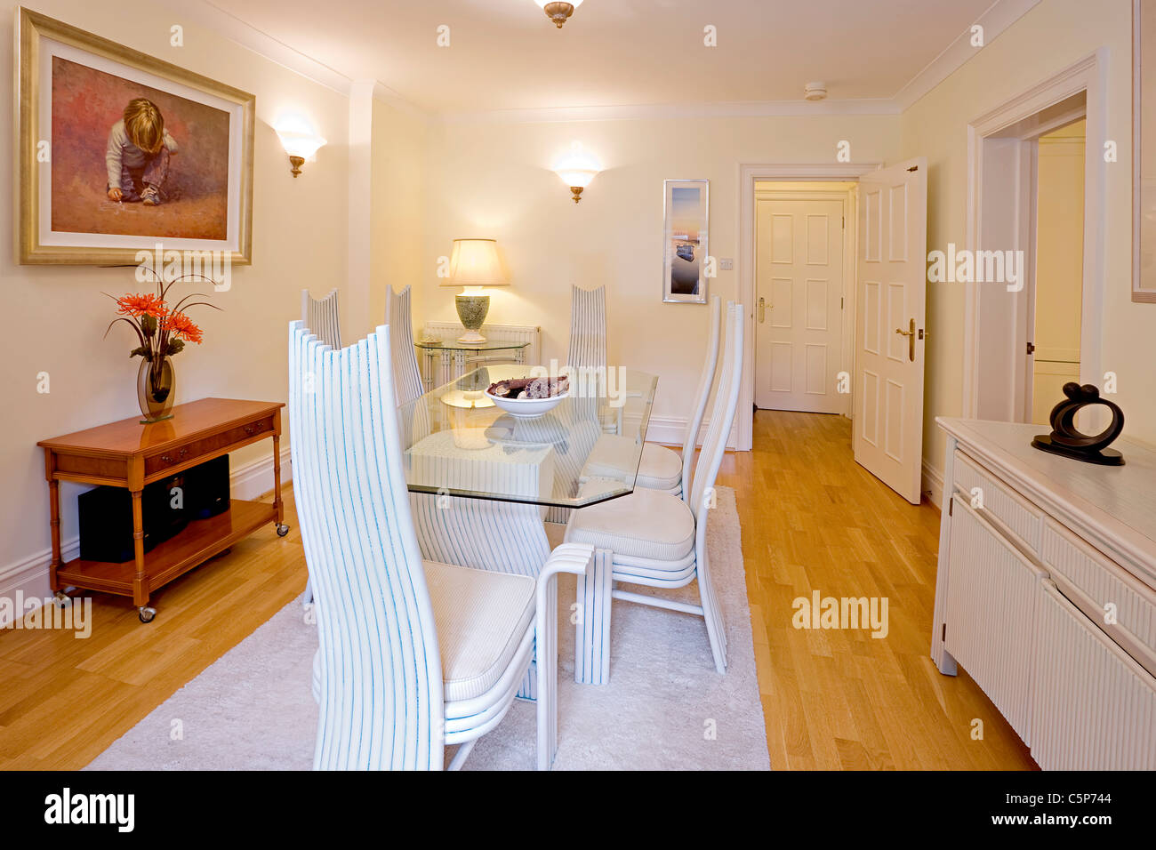 interior dining room Stock Photo - Alamy