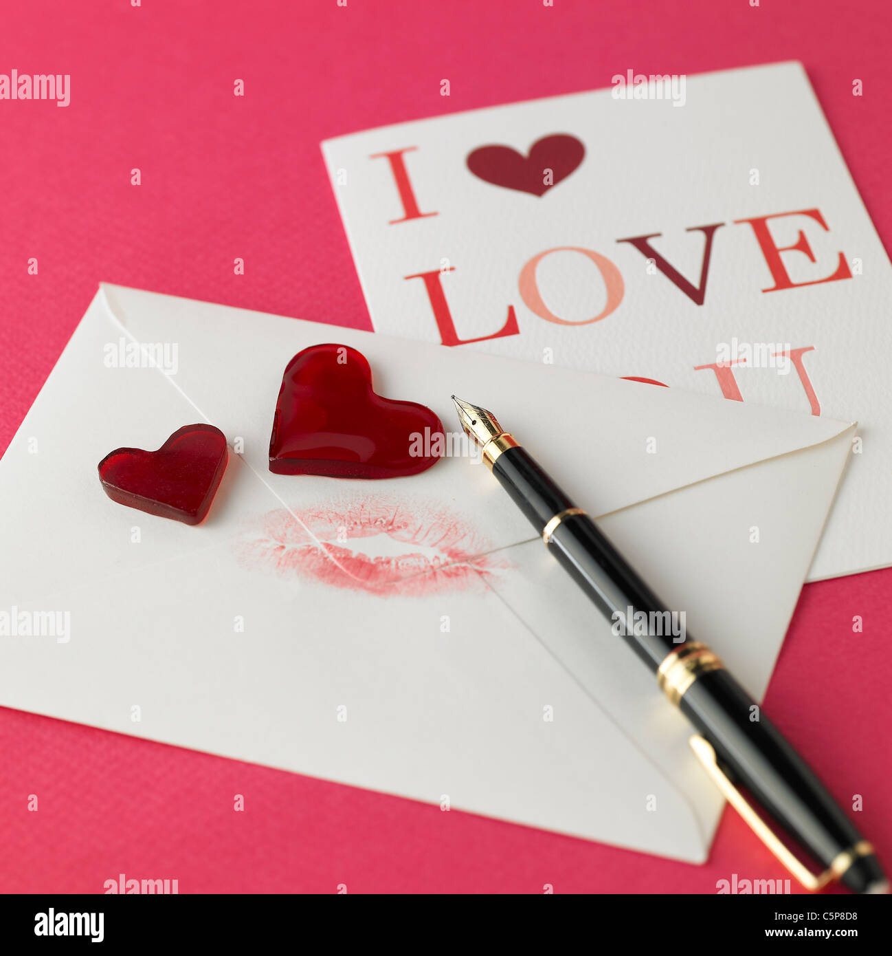 Card and pen Stock Photo - Alamy