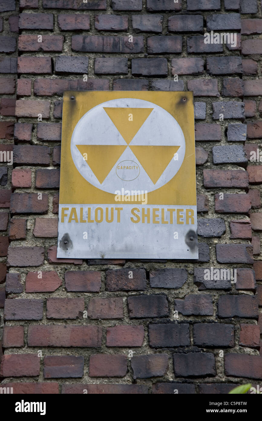 Nuclear fallout shelter sign hi-res stock photography and images - Alamy