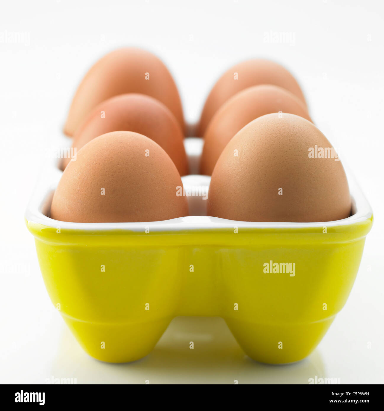 Eggs in tray Stock Photo - Alamy