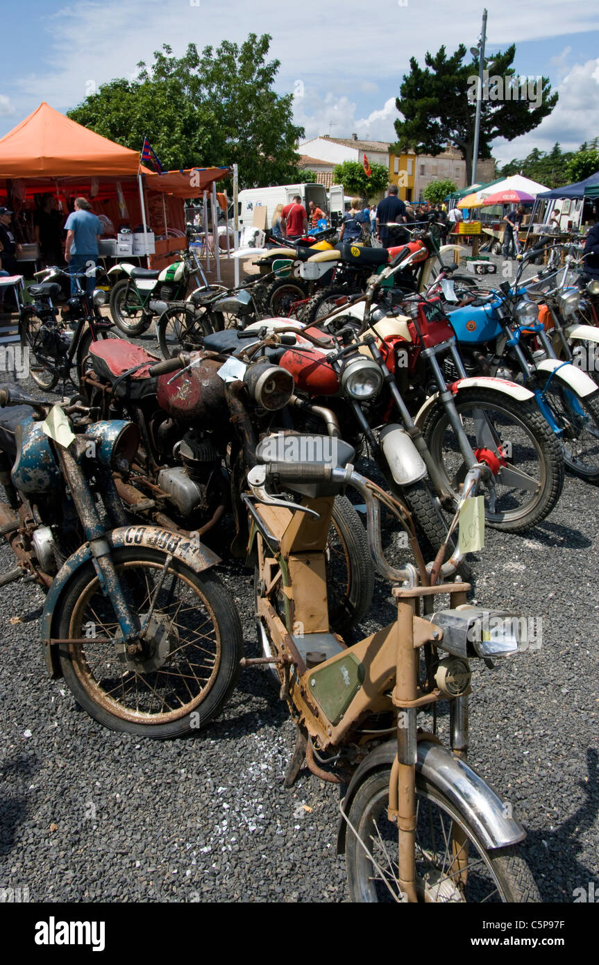 Ancient motorcycles Stock Photo - Alamy
