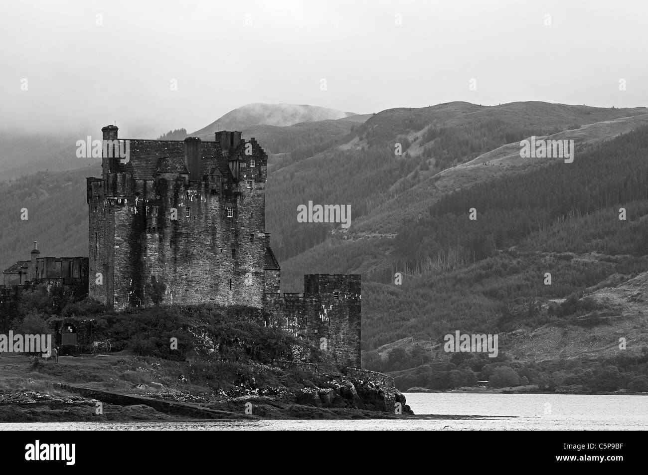 Donnan castle Black and White Stock Photos & Images - Alamy