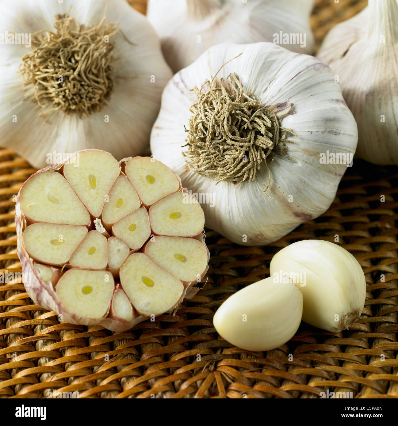 Garlic cross section hi-res stock photography and images - Alamy