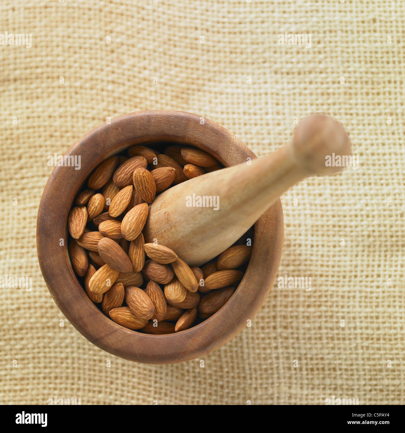 Almonds and nuts hi-res stock photography and images - Alamy