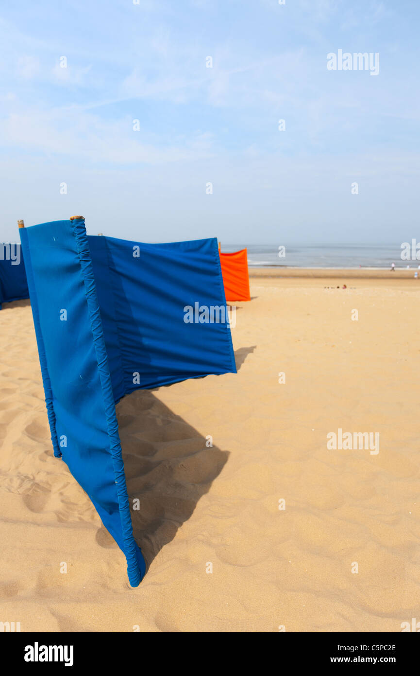 Blue windshield at the empty beach Stock Photo - Alamy
