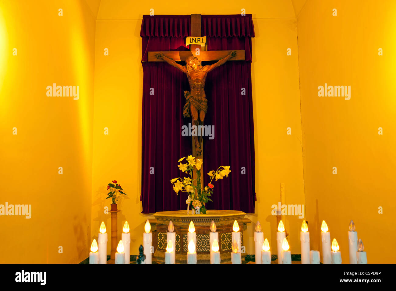 Interior cathedral messina sicily italy hi-res stock photography and ...