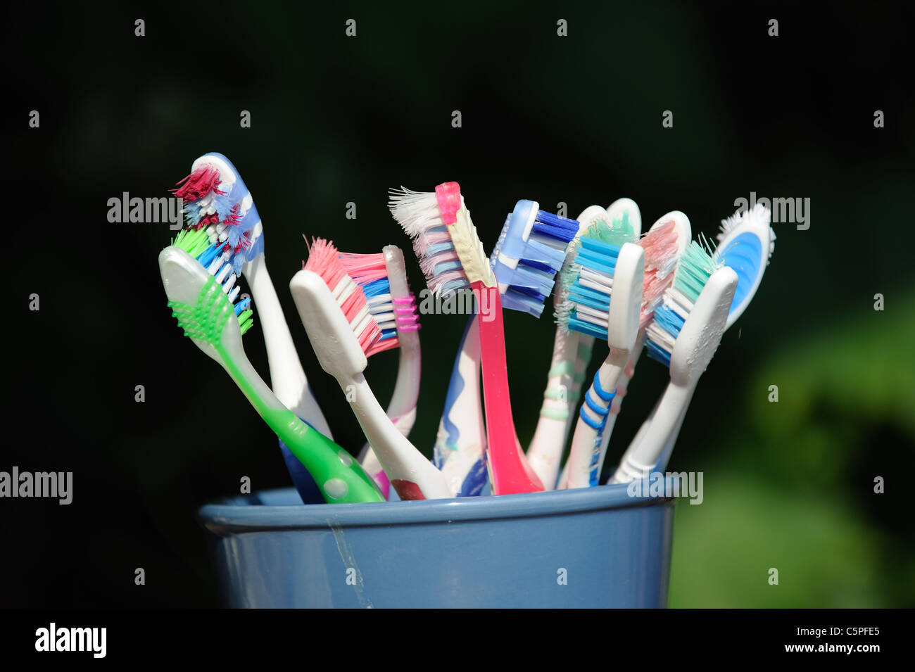 Toothbrush toothbrushes old hi-res stock photography and images - Alamy