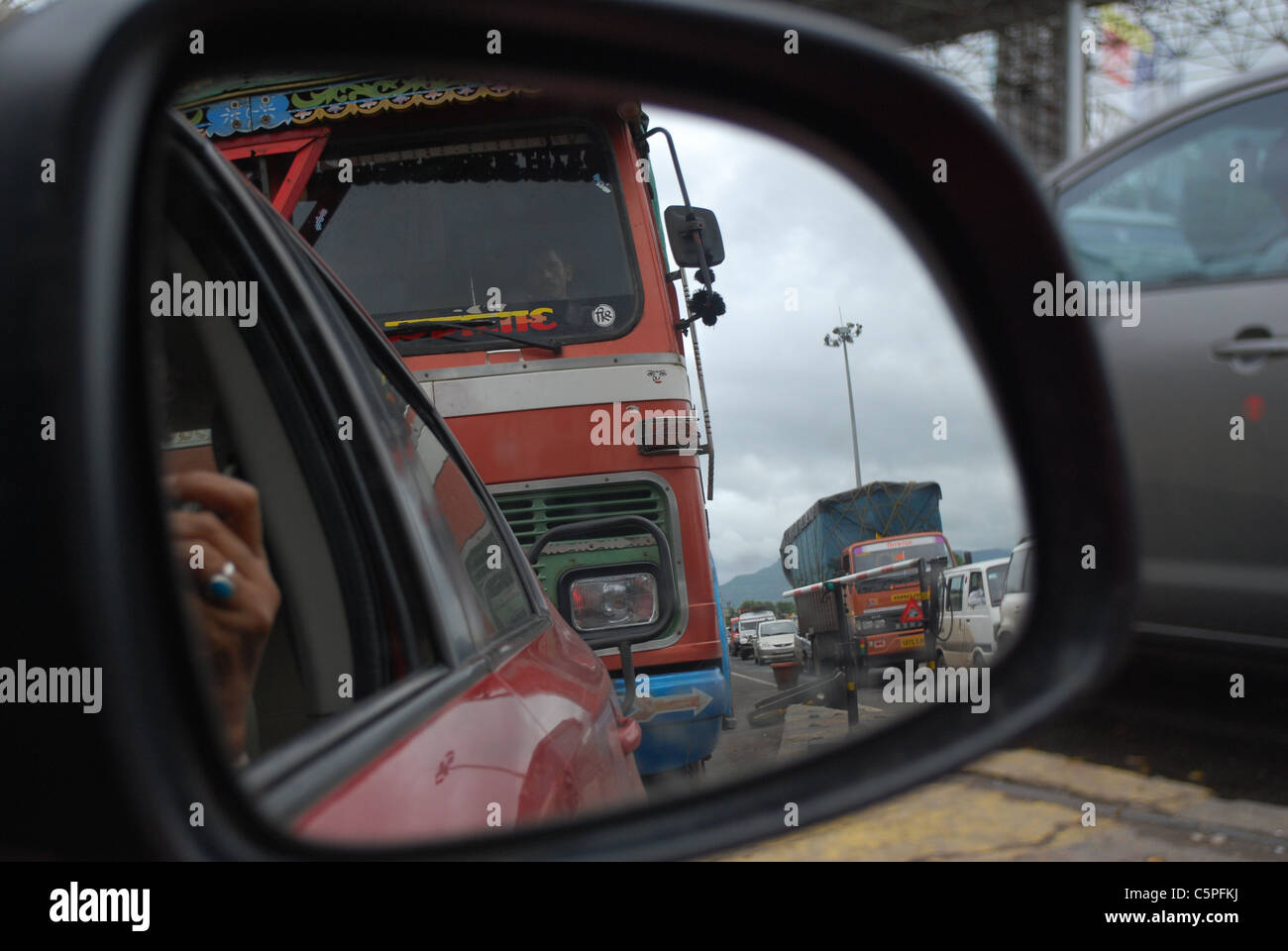 Mirror photography hi-res stock photography and images - Alamy