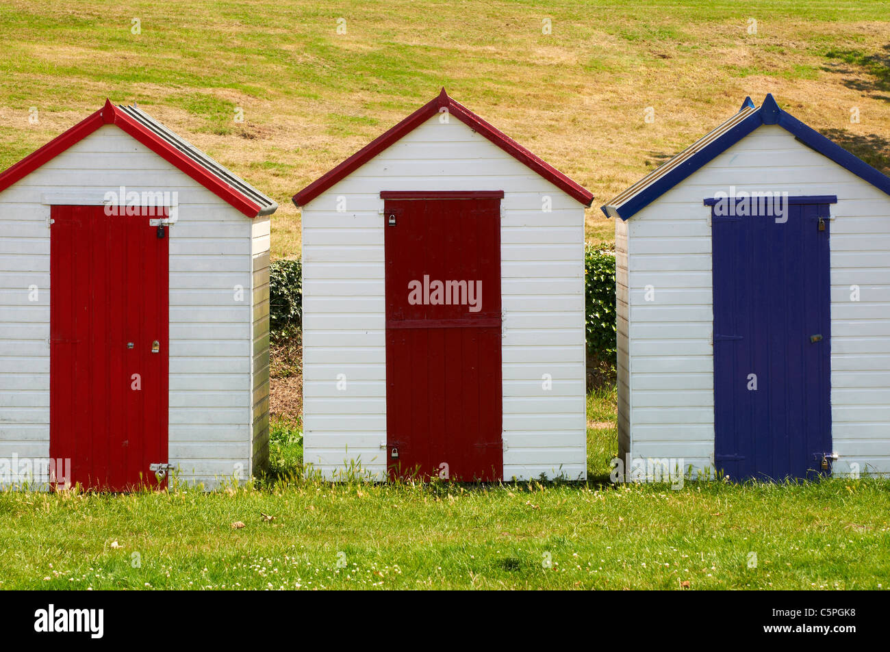 Timber huts on beach hi-res stock photography and images - Alamy