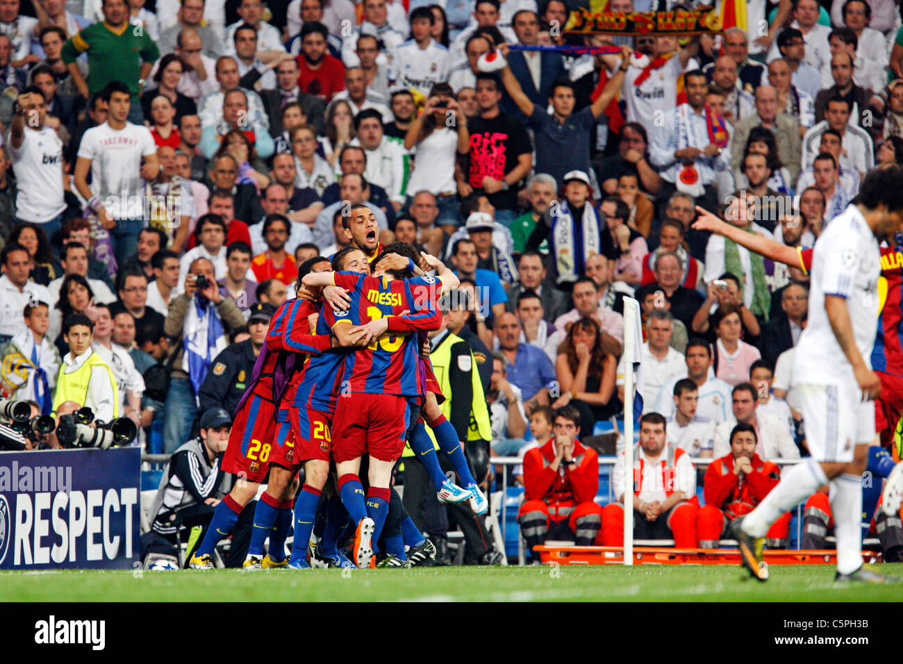 Messi celebration bernabeu hi-res stock photography and images - Alamy
