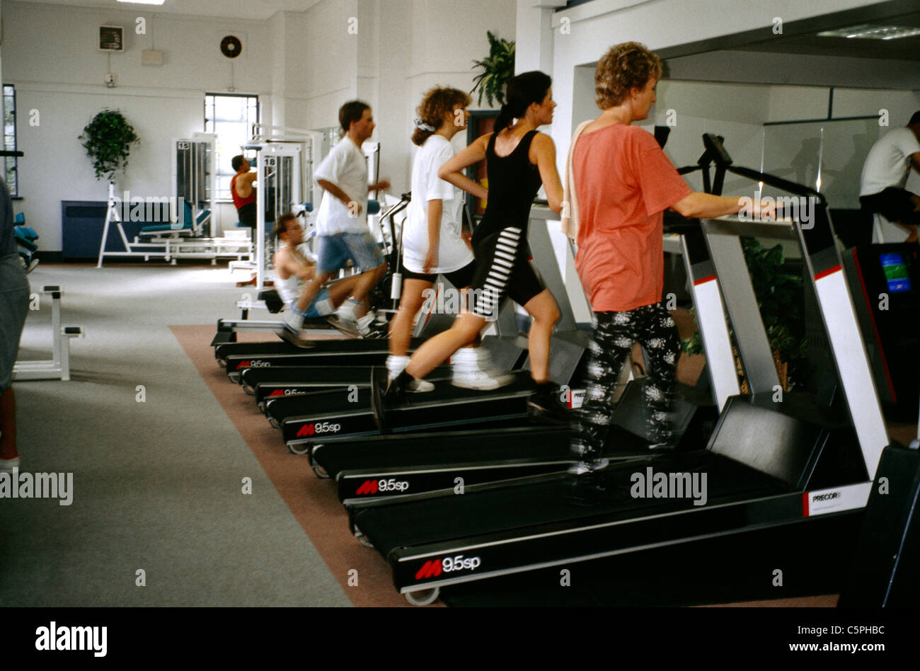 E Street Gym Exercise Machines Running Machines Stock Photo - Alamy