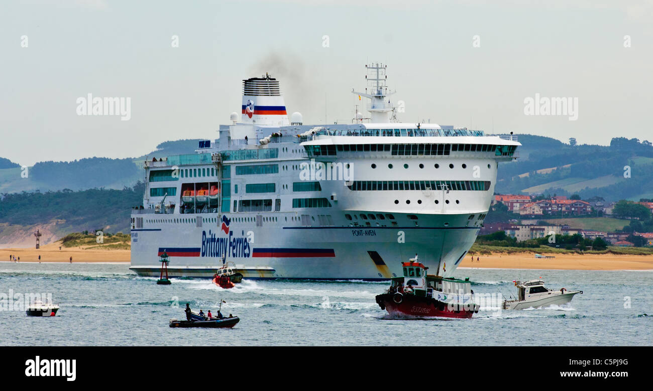 Brittany Ferries MV Pont Aven arriving in Santander, Spain Stock Photo ...