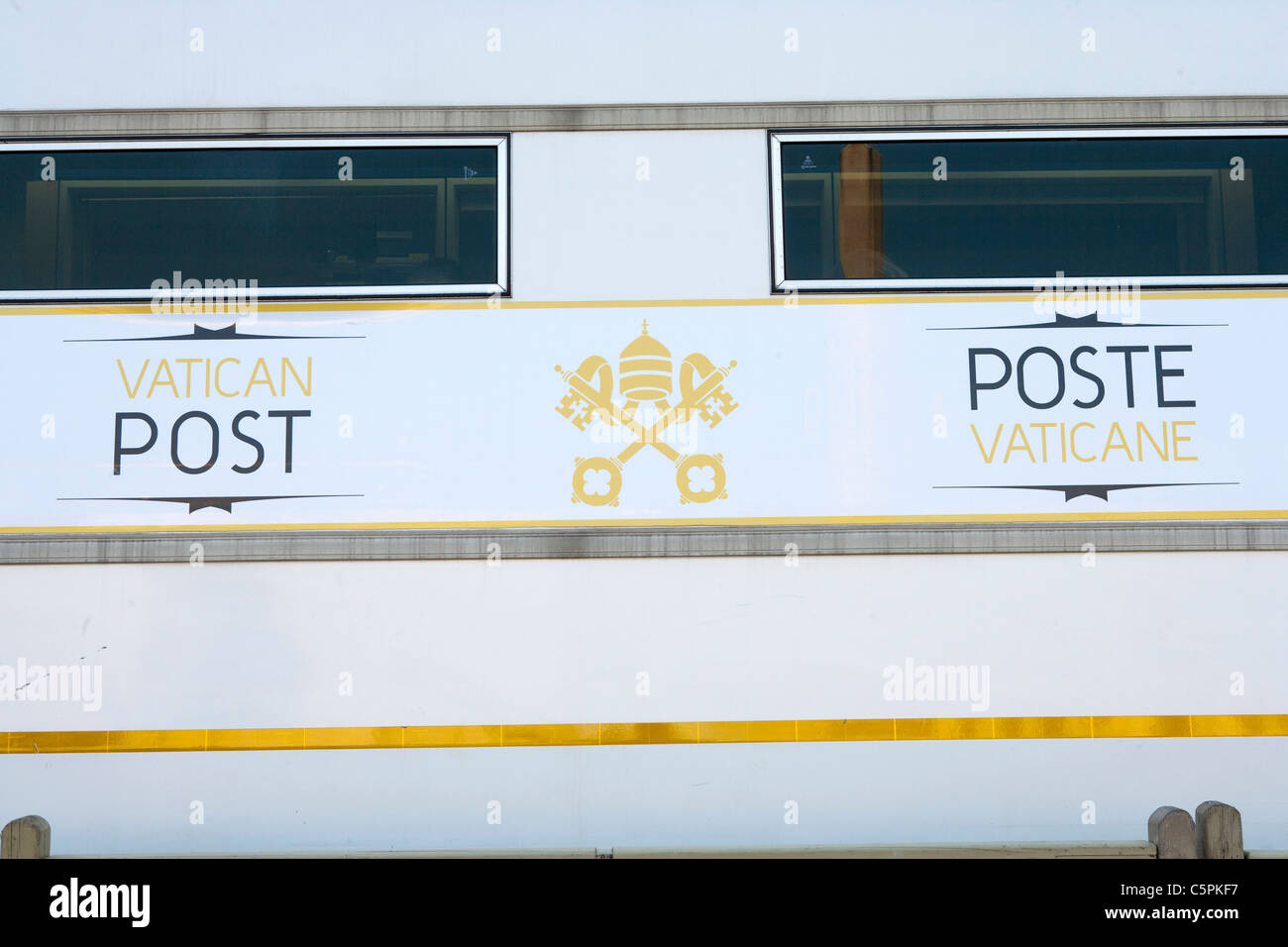 Vatican post Poste Vaticane sign outside post office outdoor Stock ...