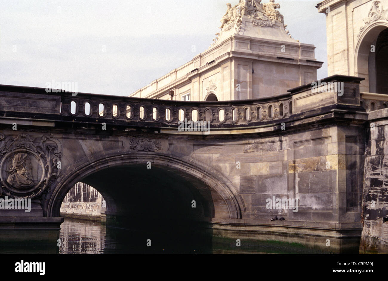 Marble bridge by Christiansborg Palace Copenhagen Stock Photo - Alamy