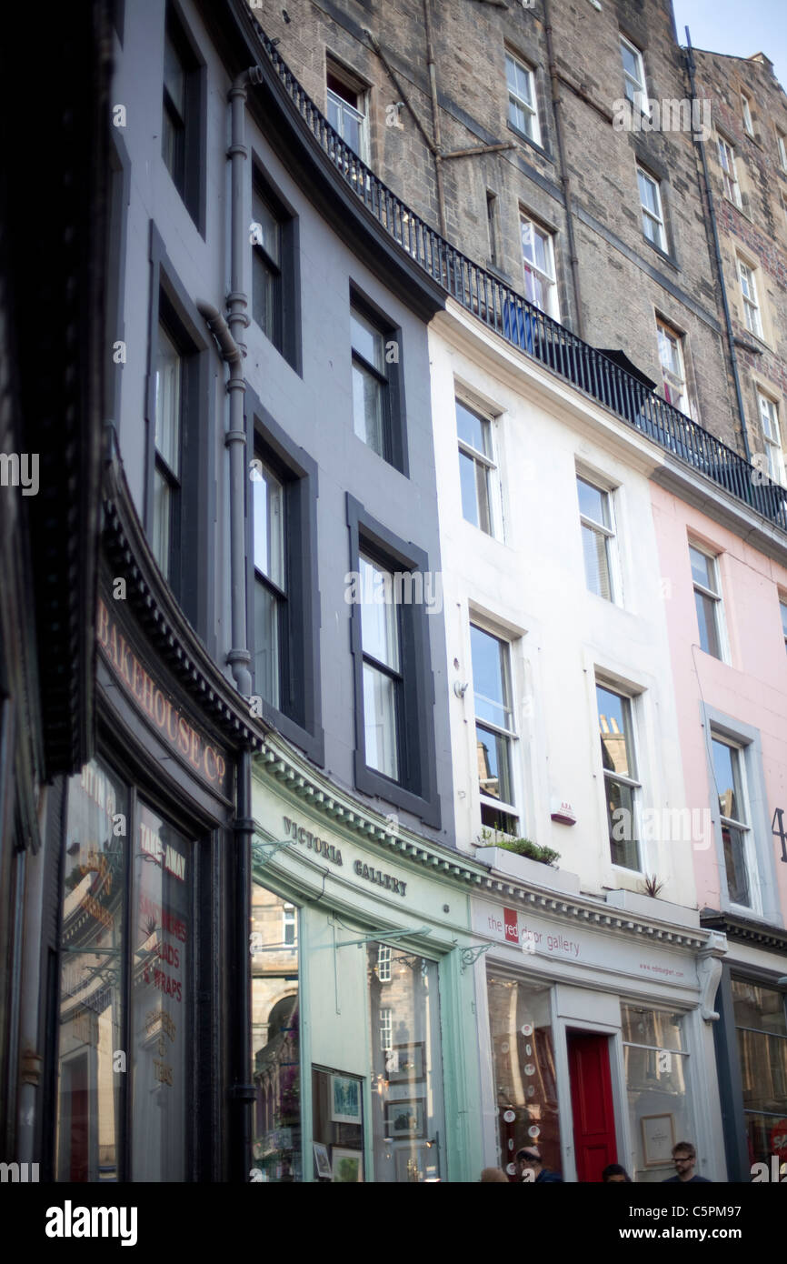 Buildings on Victoria Street, Edinburgh, Scotland Stock Photo - Alamy