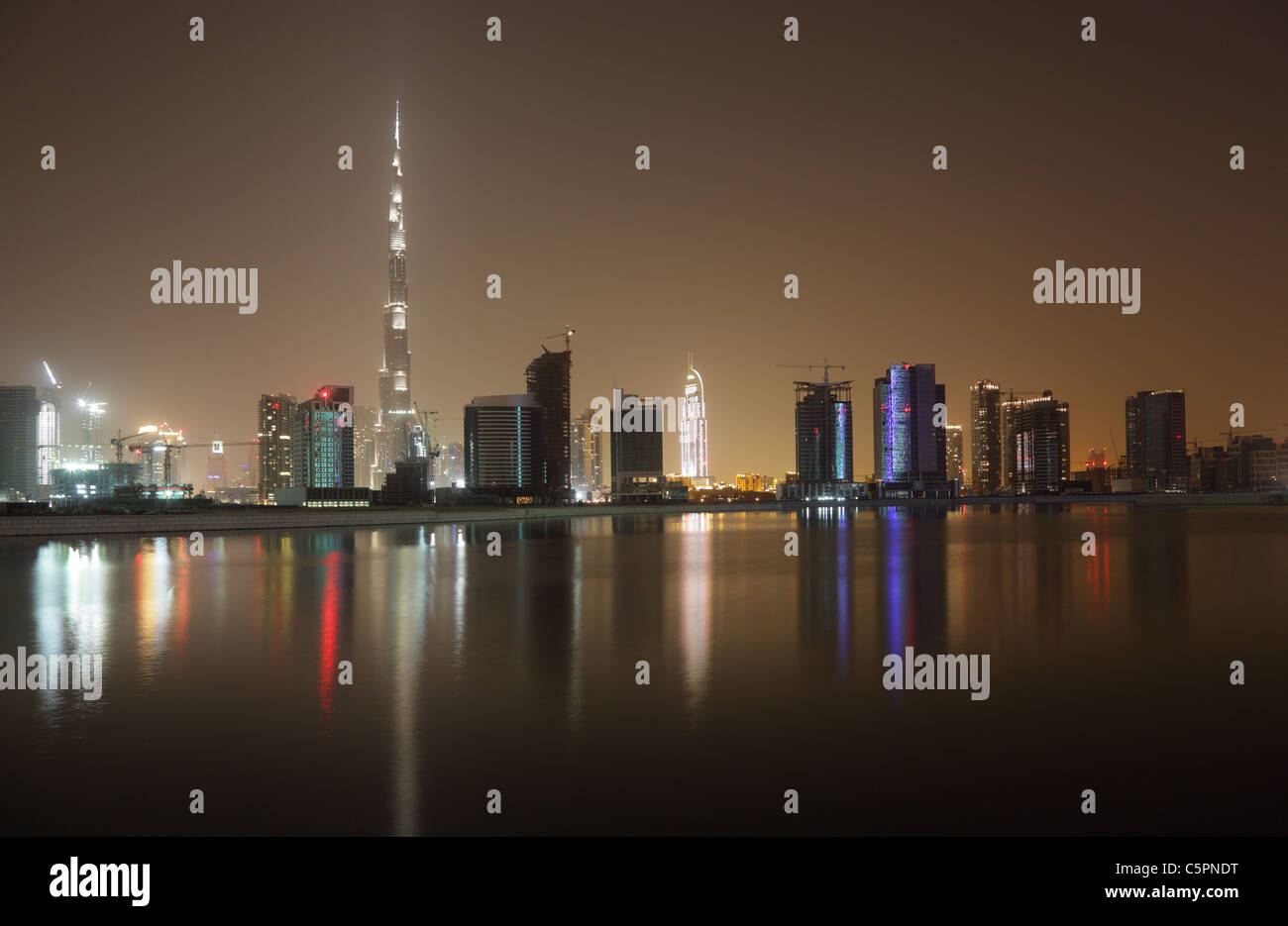 Skyline of Dubai at night, United Arab Emirates Stock Photo - Alamy
