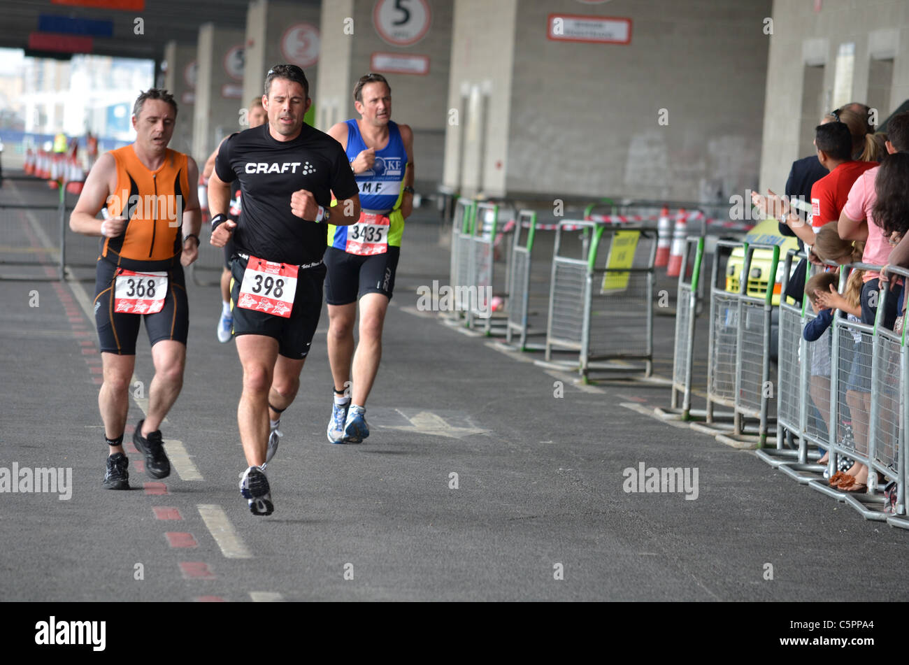 London Triathlon 2011 - Runner Stock Photo - Alamy