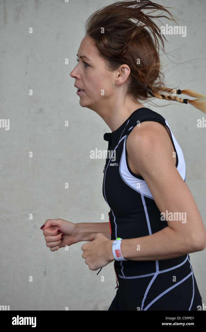 London Triathlon 2011 - Runner Stock Photo - Alamy