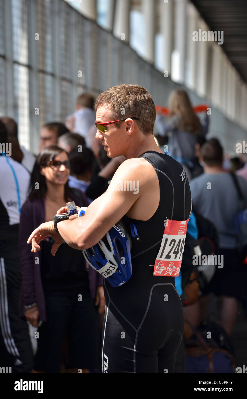 London Triathlon 2011 - Runner Stock Photo - Alamy