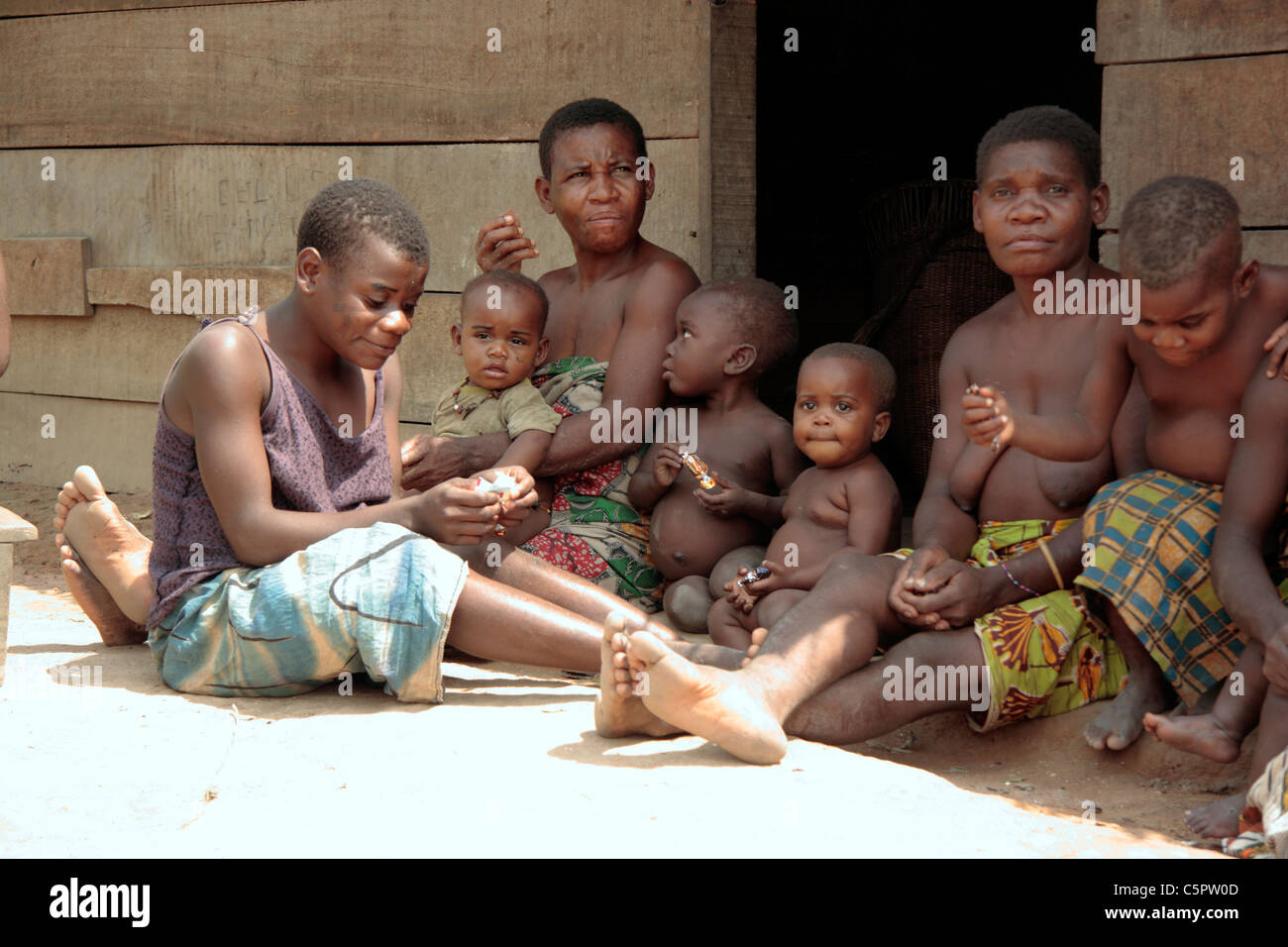 Baaka Pygmies, SW Central African Republic Stock Photo - Alamy