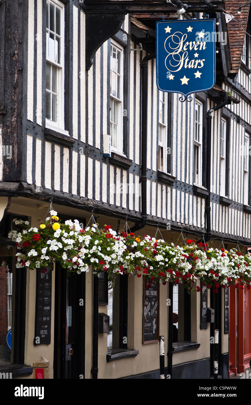 Seven stars pub hi-res stock photography and images - Alamy