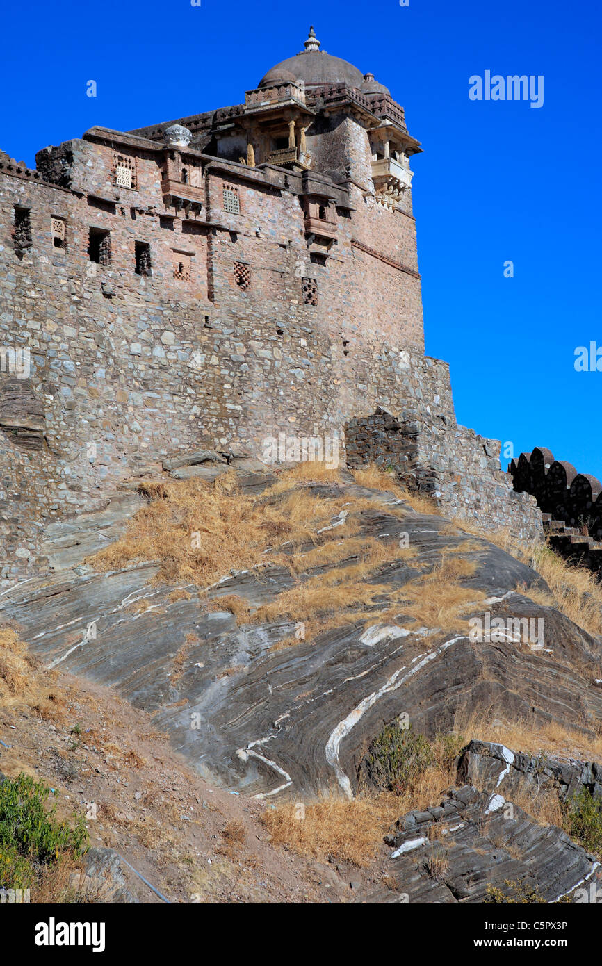Fort, Badal Mahal palace (15th century), Kumbalgarh, India Stock Photo ...