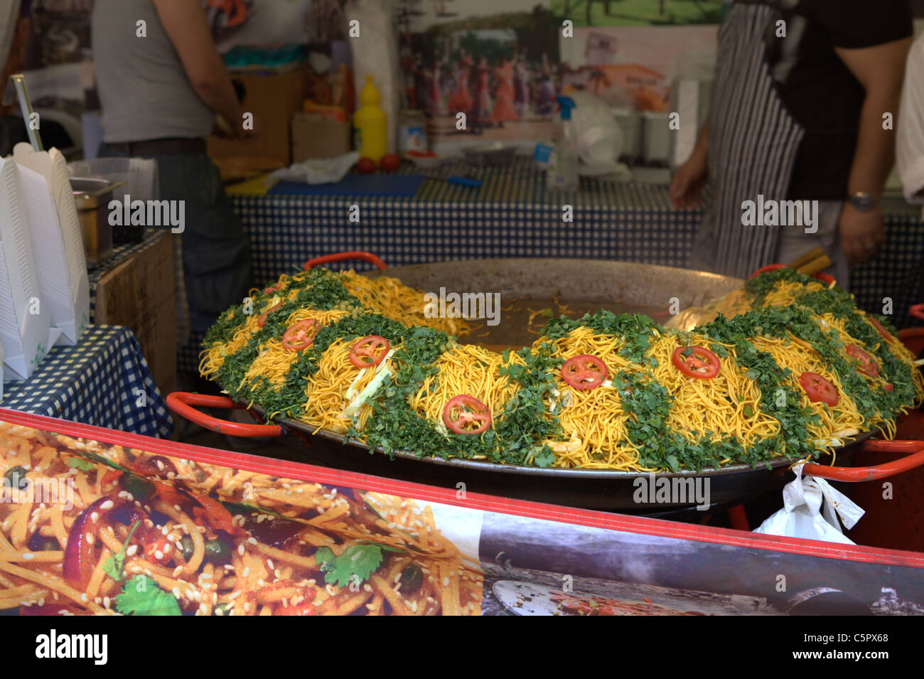 Paella cauldron hi-res stock photography and images - Alamy